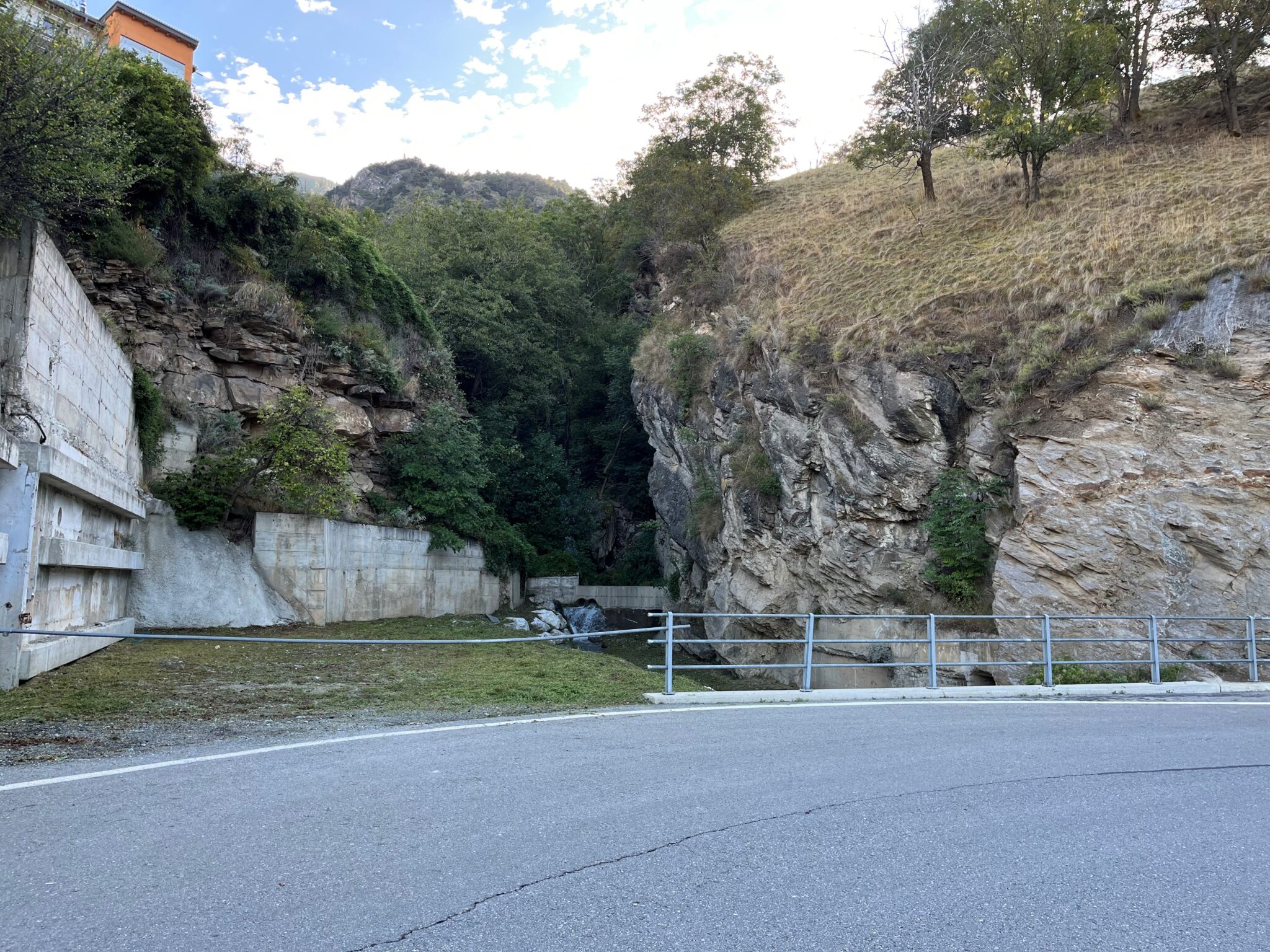 Hochwasserschutz Maachi / Bereich „Chi“ an der St. Germanerstrasse ...